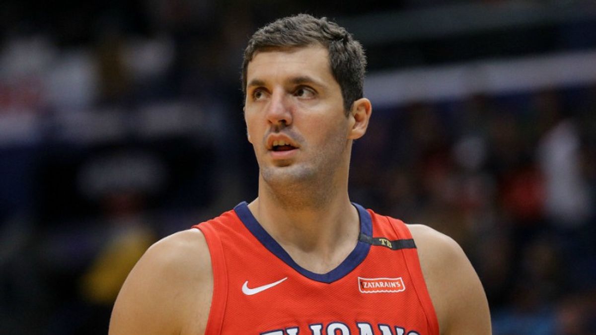 Podcast: Spread the Floor, 4/17: Breaking Down Tuesday's Game 2s with ...