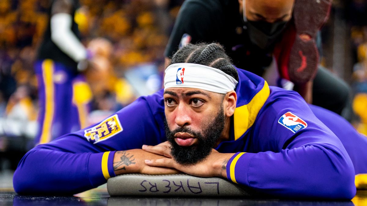 NBA Player Props Today: Picks for Julius Randle, Anthony Davis Monday ...