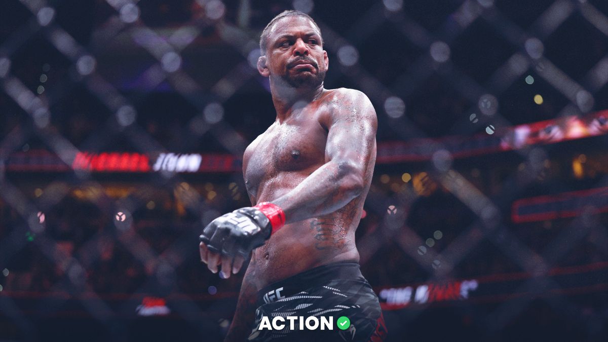 Michael Johnson vs. Alexander Hernandez Prediction, Pick, Odds for UFC ...