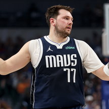 What Is a Puck Line in Hockey Betting? -1.5 and +1.5, Explained