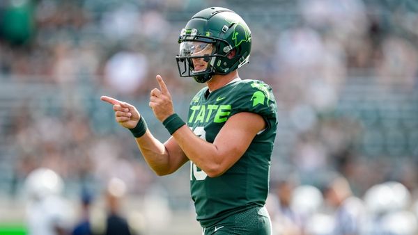 Minnesota vs. Michigan State Odds, Picks, Predictions: Target Total in ...