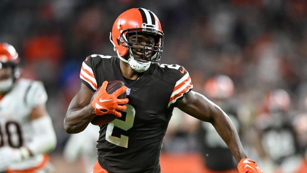 NFL Week 10 Player Props, PrizePicks Predictions: Picks for Dameon ...