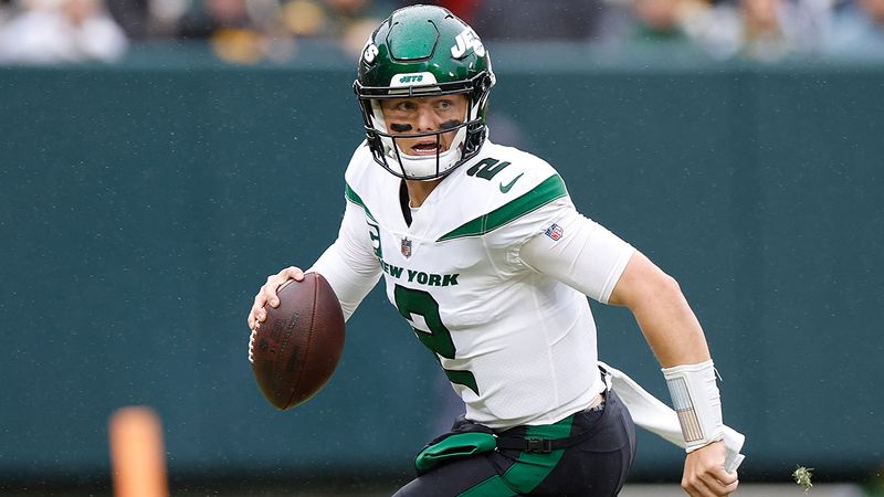 NFL Week 7 Player Props: PrizePicks Plays for Zach Wilson, Kenneth Walker