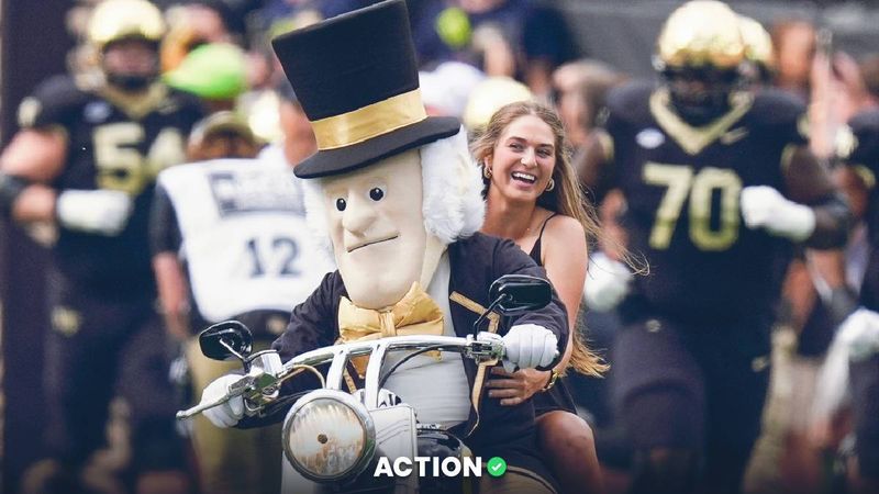 NC State vs Wake Forest Spread, Over/Under Picks: NCAA Football Odds Thursday