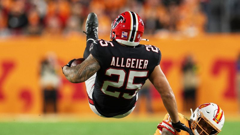 NFL Picks for Bills vs Browns, Vikings vs Giants & Falcons vs Cardinals ...