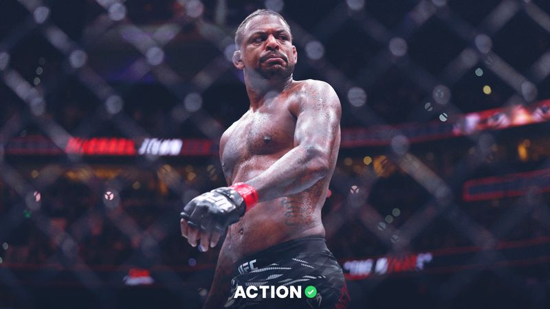 Michael Johnson vs. Alexander Hernandez Prediction, Pick, Odds for UFC ...